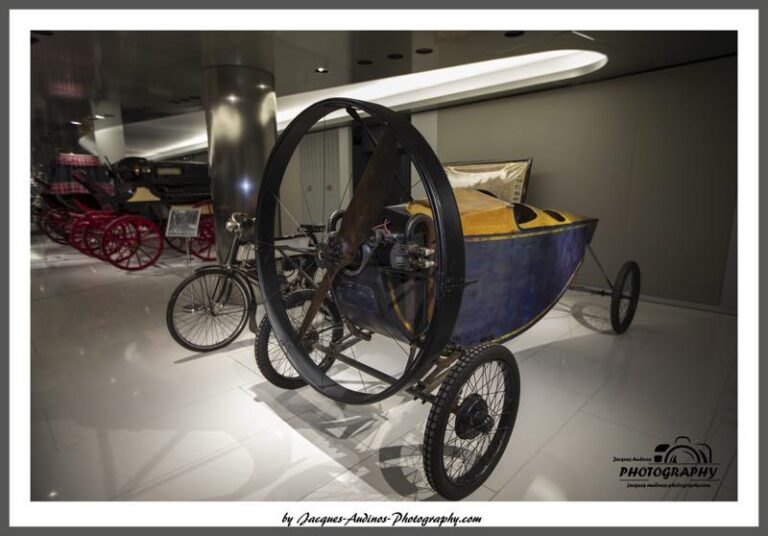 Visitando a coleção de carros de Sua Excelência o Príncipe de Mônaco ...